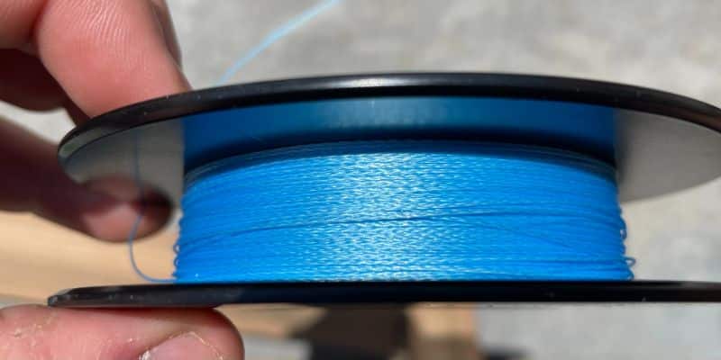 Mono vs. Braided Line - Which is Best for Surf Fishing? - Fishing Fanatiks